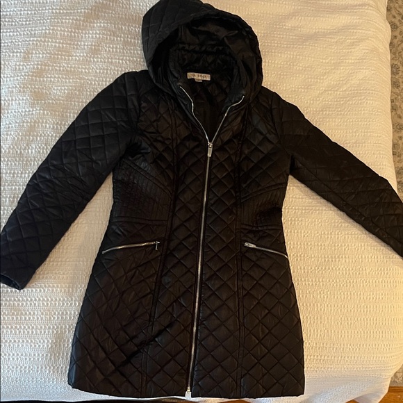 Via Spiga | Jackets & Coats | Via Spiga Black Quilted Puffer Coat ...